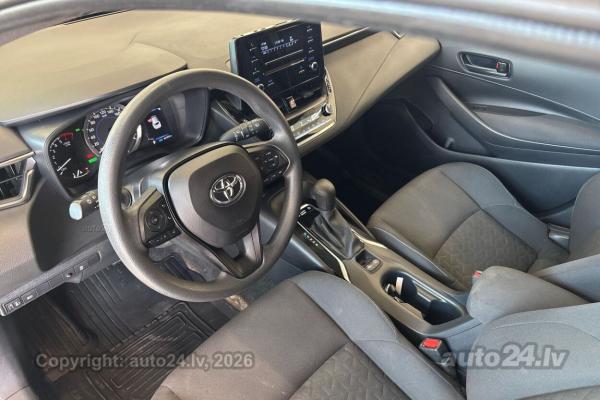 White Toyota Corolla 2020 in Parnu, with an engine capacity of 1.80 L and mileage of 65 thousand km for 16490 €, photo 11 on AUTOMOTO.COM.LV