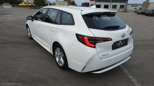 Balts Toyota Corolla 2020 Kauņa, ar dzinēja tilpumu 1.20 L un nobraukumu 136 tūkst. km par 12300 €, foto 7 vietnē AUTOMOTO.COM.LV