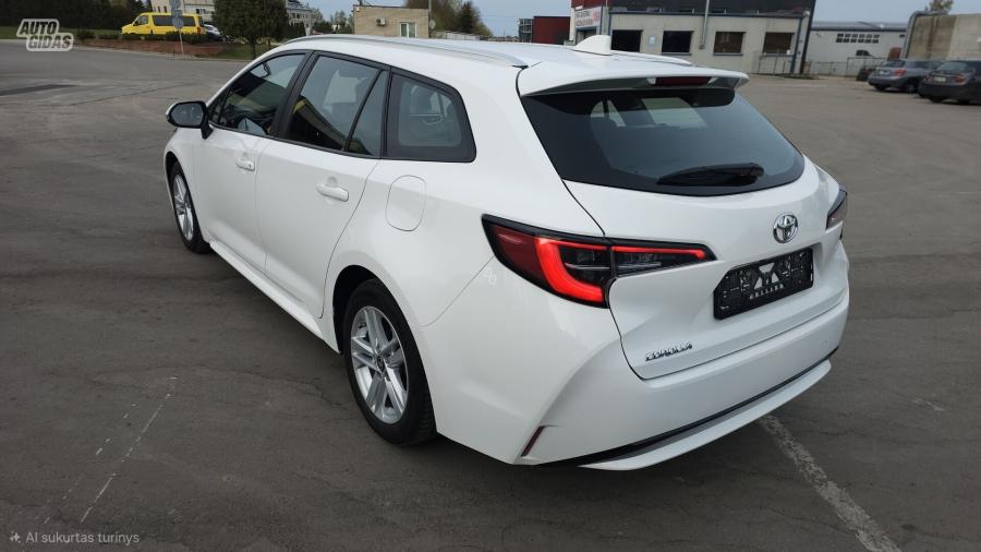 Balts Toyota Corolla 2020 Kauņa, ar dzinēja tilpumu 1.20 L un nobraukumu 136 tūkst. km par 12300 €, foto 7 vietnē AUTOMOTO.COM.LV