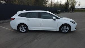 Balts Toyota Corolla 2020 Kauņa, ar dzinēja tilpumu 1.20 L un nobraukumu 136 tūkst. km par 12300 €, foto 9 vietnē AUTOMOTO.COM.LV
