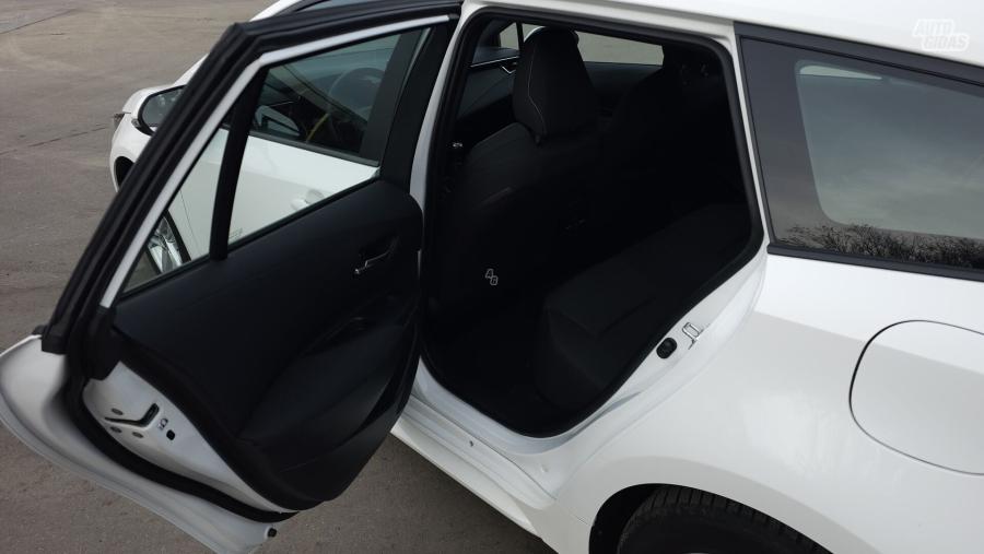 Balts Toyota Corolla 2020 Kauņa, ar dzinēja tilpumu 1.20 L un nobraukumu 136 tūkst. km par 12300 €, foto 15 vietnē AUTOMOTO.COM.LV