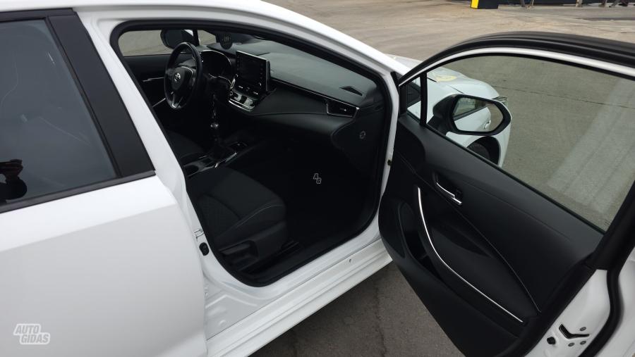 Balts Toyota Corolla 2020 Kauņa, ar dzinēja tilpumu 1.20 L un nobraukumu 136 tūkst. km par 12300 €, foto 16 vietnē AUTOMOTO.COM.LV
