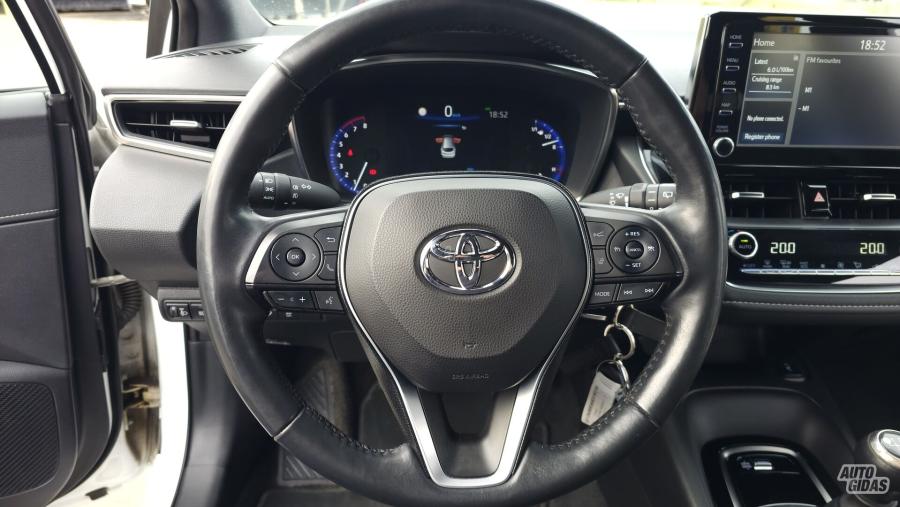 Balts Toyota Corolla 2020 Kauņa, ar dzinēja tilpumu 1.20 L un nobraukumu 136 tūkst. km par 12300 €, foto 23 vietnē AUTOMOTO.COM.LV