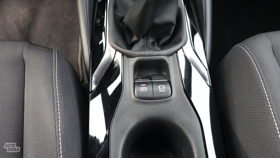 Balts Toyota Corolla 2020 Kauņa, ar dzinēja tilpumu 1.20 L un nobraukumu 136 tūkst. km par 12300 €, foto 27 vietnē AUTOMOTO.COM.LV