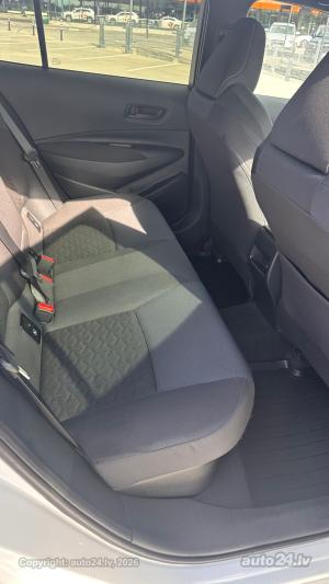 Balts Toyota Corolla 2020 Tallina, ar dzinēja tilpumu 1.80 L un nobraukumu 78 tūkst. km par 16990 €, foto 7 vietnē AUTOMOTO.COM.LV