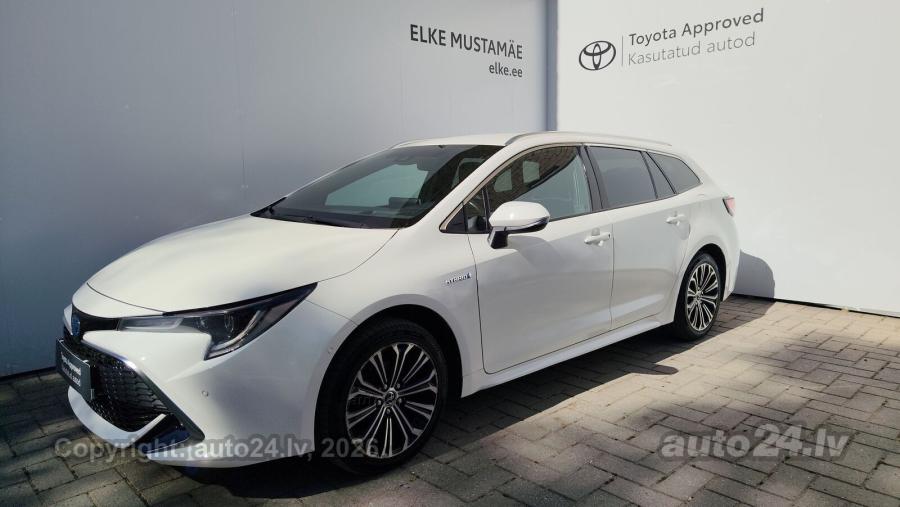 White Toyota Corolla 2020 in Tallinn, with an engine capacity of 1.80 L and mileage of 185 thousand km for 17900 €, photo 1 on AUTOMOTO.COM.LV