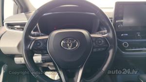 White Toyota Corolla 2020 in Tallinn, with an engine capacity of 1.80 L and mileage of 185 thousand km for 17900 €, photo 12 on AUTOMOTO.COM.LV