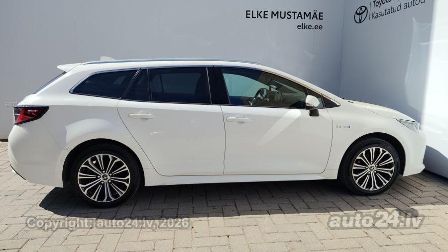 White Toyota Corolla 2020 in Tallinn, with an engine capacity of 1.80 L and mileage of 185 thousand km for 17900 €, photo 16 on AUTOMOTO.COM.LV