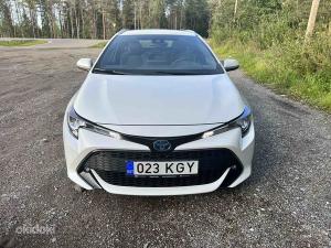 White Toyota Corolla 2020 in Tallinn, with an engine capacity of 1.80 L and mileage of 128 thousand km for 16000 €, photo  on AUTOMOTO.COM.LV