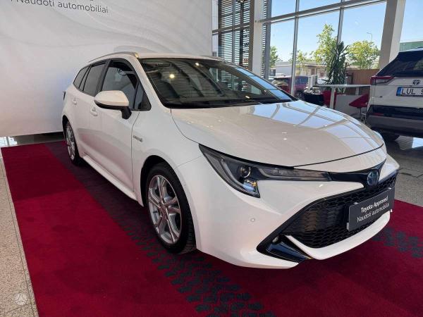Balts Toyota Corolla 2020 Šauļi, ar dzinēja tilpumu 1.99 L un nobraukumu 71 tūkst. km par 19800 €, foto 2 vietnē AUTOMOTO.COM.LV
