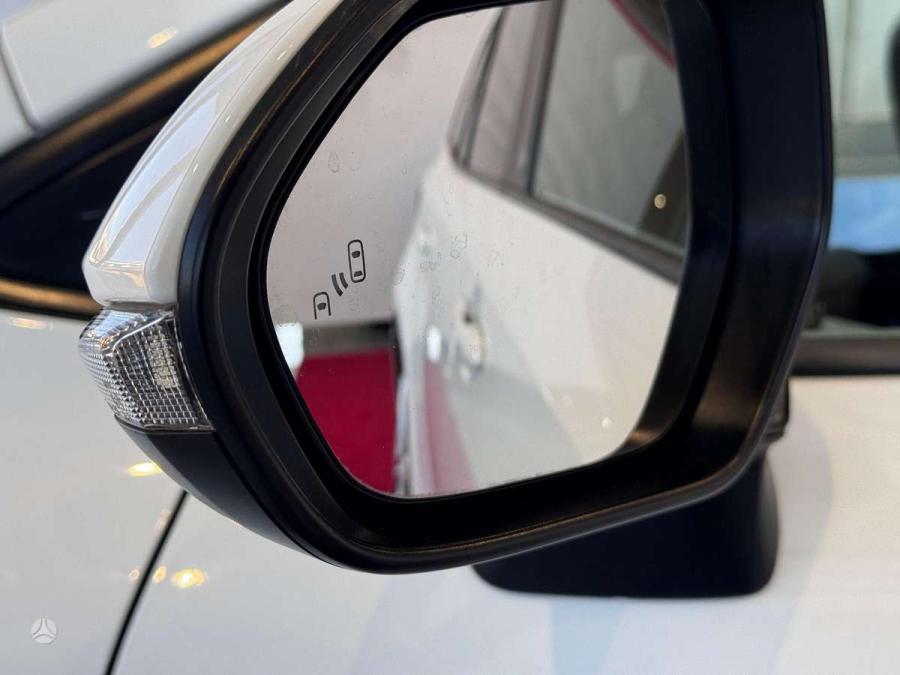 Balts Toyota Corolla 2020 Šauļi, ar dzinēja tilpumu 1.99 L un nobraukumu 71 tūkst. km par 19800 €, foto 11 vietnē AUTOMOTO.COM.LV