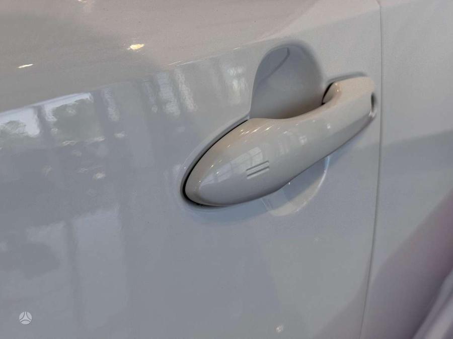 Balts Toyota Corolla 2020 Šauļi, ar dzinēja tilpumu 1.99 L un nobraukumu 71 tūkst. km par 19800 €, foto 12 vietnē AUTOMOTO.COM.LV
