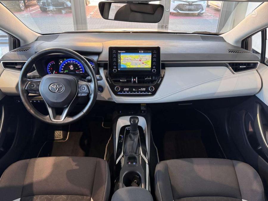 Balts Toyota Corolla 2020 Šauļi, ar dzinēja tilpumu 1.99 L un nobraukumu 71 tūkst. km par 19800 €, foto 16 vietnē AUTOMOTO.COM.LV