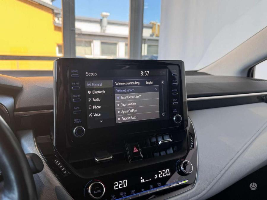 Balts Toyota Corolla 2020 Šauļi, ar dzinēja tilpumu 1.99 L un nobraukumu 71 tūkst. km par 19800 €, foto 24 vietnē AUTOMOTO.COM.LV