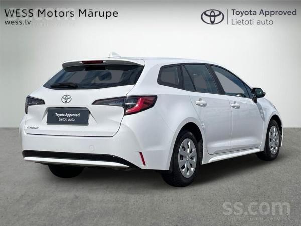 Balts Toyota Corolla 2020 Rīga, ar dzinēja tilpumu 1.20 L un nobraukumu 104 tūkst. km par 12990 €, foto 2 vietnē AUTOMOTO.COM.LV