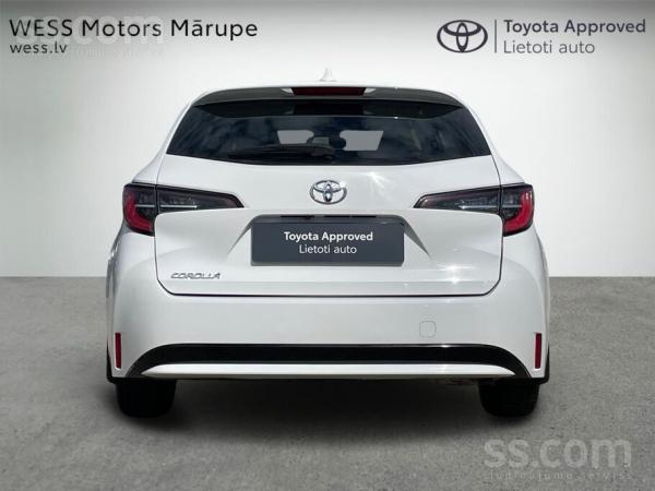 Balts Toyota Corolla 2020 Rīga, ar dzinēja tilpumu 1.20 L un nobraukumu 104 tūkst. km par 12990 €, foto 4 vietnē AUTOMOTO.COM.LV