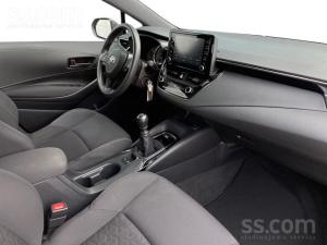 Balts Toyota Corolla 2020 Rīga, ar dzinēja tilpumu 1.20 L un nobraukumu 104 tūkst. km par 12990 €, foto 7 vietnē AUTOMOTO.COM.LV