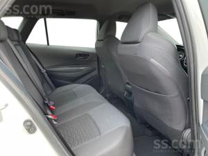 Balts Toyota Corolla 2020 Rīga, ar dzinēja tilpumu 1.20 L un nobraukumu 104 tūkst. km par 12990 €, foto 8 vietnē AUTOMOTO.COM.LV