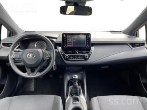 Balts Toyota Corolla 2020 Rīga, ar dzinēja tilpumu 1.20 L un nobraukumu 104 tūkst. km par 12990 €, foto 9 vietnē AUTOMOTO.COM.LV