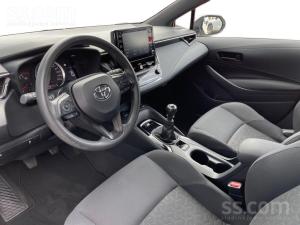 Balts Toyota Corolla 2020 Rīga, ar dzinēja tilpumu 1.20 L un nobraukumu 104 tūkst. km par 12990 €, foto 13 vietnē AUTOMOTO.COM.LV