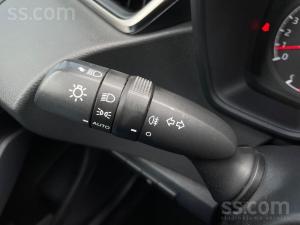 Balts Toyota Corolla 2020 Rīga, ar dzinēja tilpumu 1.20 L un nobraukumu 104 tūkst. km par 12990 €, foto 24 vietnē AUTOMOTO.COM.LV