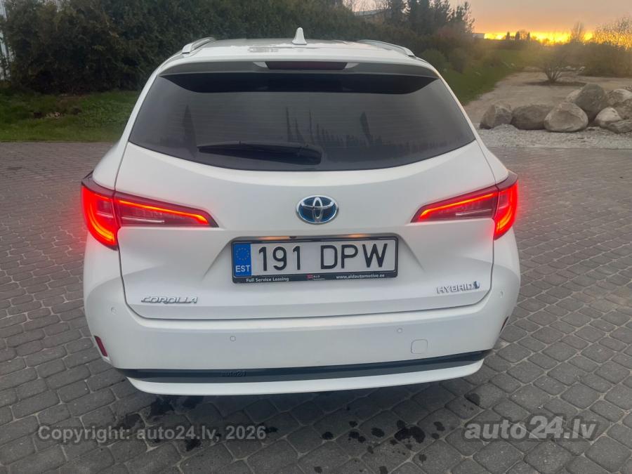 Balts Toyota Corolla 2020 Tallina, ar dzinēja tilpumu 1.80 L un nobraukumu 225 tūkst. km par 12900 €, foto 7 vietnē AUTOMOTO.COM.LV