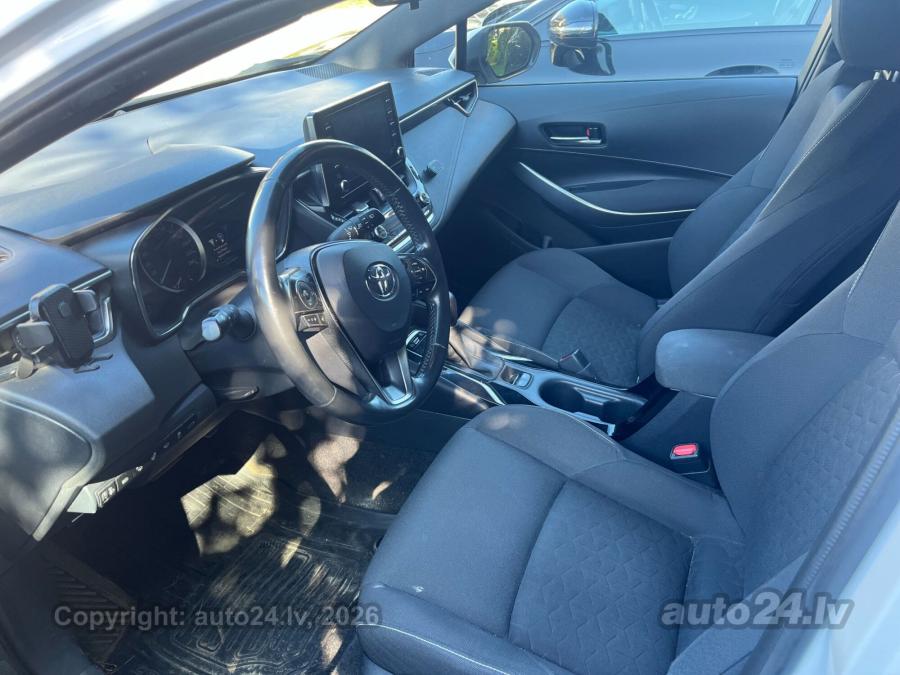 Balts Toyota Corolla 2020 Tallina, ar dzinēja tilpumu 1.80 L un nobraukumu 225 tūkst. km par 12900 €, foto 8 vietnē AUTOMOTO.COM.LV
