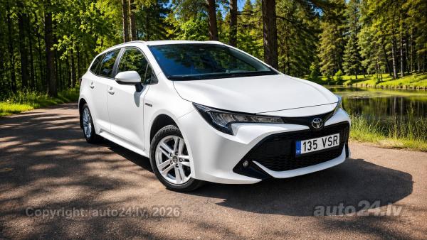 Белый Тойота Королла 2020 в Таллин, объемом двигателя 1.80 л и пробегом 162 тыс. км за 16999 €, фото 1 на AUTOMOTO.COM.LV
