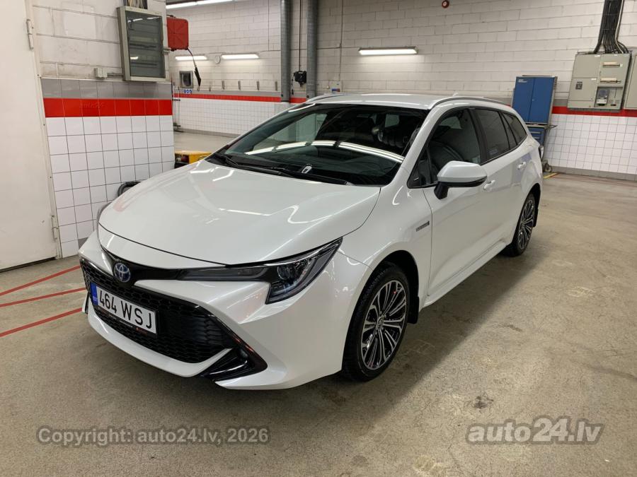 Balts Toyota Corolla 2020 Tallina, ar dzinēja tilpumu 1.80 L un nobraukumu 84 tūkst. km par 18990 €, foto 1 vietnē AUTOMOTO.COM.LV