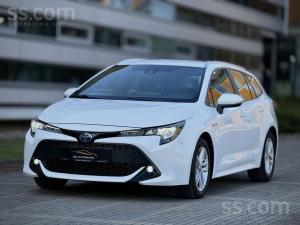 Balts Toyota Corolla 2020 Rīga, ar dzinēja tilpumu 1.80 L un nobraukumu 162 tūkst. km par 15990 €, foto 3 vietnē AUTOMOTO.COM.LV