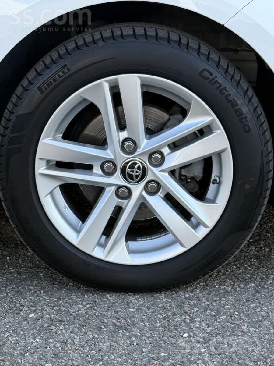 Balts Toyota Corolla 2020 Rīga, ar dzinēja tilpumu 1.80 L un nobraukumu 162 tūkst. km par 15990 €, foto 11 vietnē AUTOMOTO.COM.LV