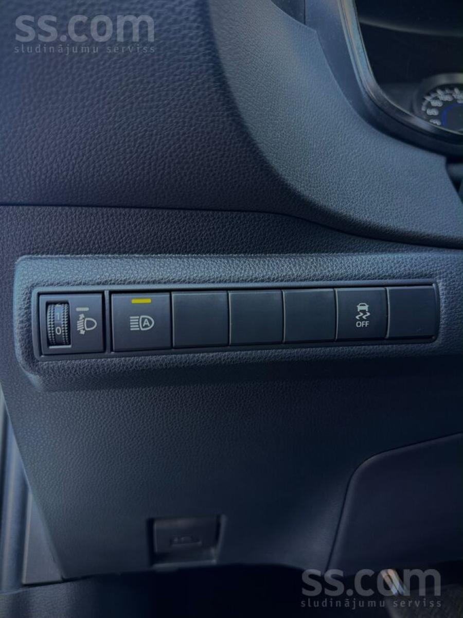 Balts Toyota Corolla 2020 Rīga, ar dzinēja tilpumu 1.80 L un nobraukumu 162 tūkst. km par 15990 €, foto 18 vietnē AUTOMOTO.COM.LV