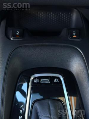 Balts Toyota Corolla 2020 Rīga, ar dzinēja tilpumu 1.80 L un nobraukumu 162 tūkst. km par 15990 €, foto 19 vietnē AUTOMOTO.COM.LV