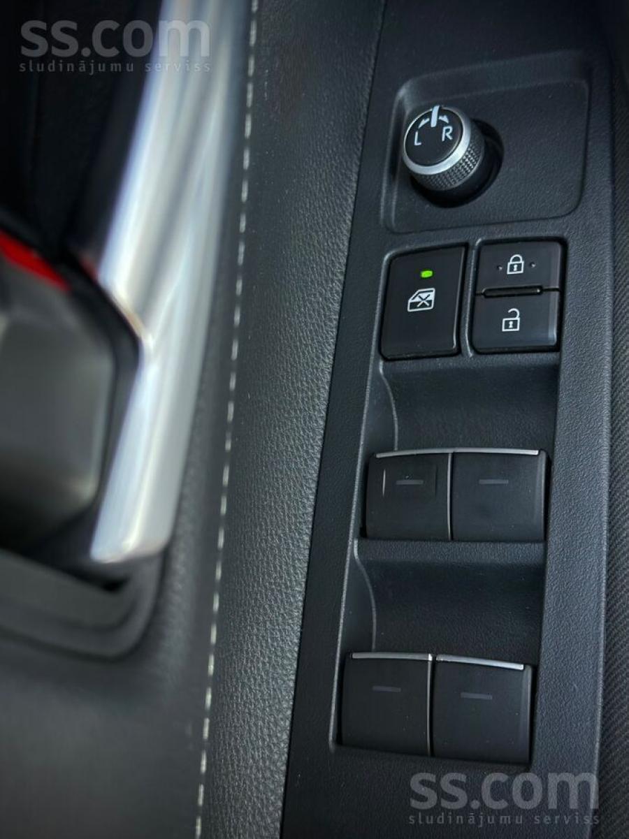 Balts Toyota Corolla 2020 Rīga, ar dzinēja tilpumu 1.80 L un nobraukumu 162 tūkst. km par 15990 €, foto 23 vietnē AUTOMOTO.COM.LV