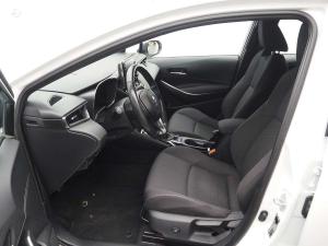White Toyota Corolla 2020 in Vilnius, with an engine capacity of 1.20 L and mileage of 159 thousand km for 12500 €, photo 9 on AUTOMOTO.COM.LV