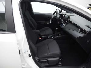 White Toyota Corolla 2020 in Vilnius, with an engine capacity of 1.20 L and mileage of 159 thousand km for 12500 €, photo 12 on AUTOMOTO.COM.LV