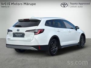 Balts Toyota Corolla 2020 Rīga, ar dzinēja tilpumu 1.80 L un nobraukumu 54 tūkst. km par 25590 €, foto 3 vietnē AUTOMOTO.COM.LV