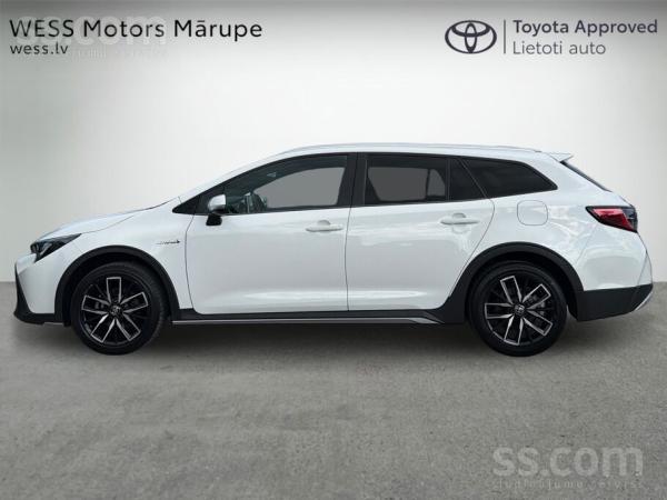 Balts Toyota Corolla 2020 Rīga, ar dzinēja tilpumu 1.80 L un nobraukumu 54 tūkst. km par 25590 €, foto 4 vietnē AUTOMOTO.COM.LV