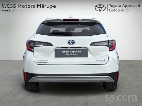 Balts Toyota Corolla 2020 Rīga, ar dzinēja tilpumu 1.80 L un nobraukumu 54 tūkst. km par 25590 €, foto 5 vietnē AUTOMOTO.COM.LV