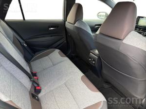 Balts Toyota Corolla 2020 Rīga, ar dzinēja tilpumu 1.80 L un nobraukumu 54 tūkst. km par 25590 €, foto 8 vietnē AUTOMOTO.COM.LV
