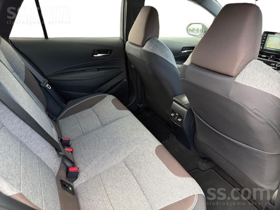 Balts Toyota Corolla 2020 Rīga, ar dzinēja tilpumu 1.80 L un nobraukumu 54 tūkst. km par 25590 €, foto 8 vietnē AUTOMOTO.COM.LV