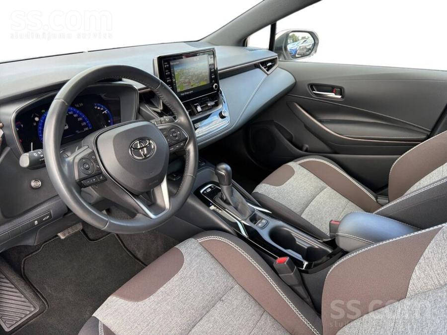 Balts Toyota Corolla 2020 Rīga, ar dzinēja tilpumu 1.80 L un nobraukumu 54 tūkst. km par 25590 €, foto 12 vietnē AUTOMOTO.COM.LV