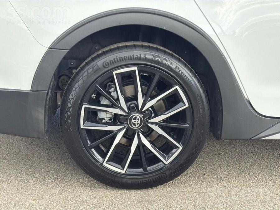 Balts Toyota Corolla 2020 Rīga, ar dzinēja tilpumu 1.80 L un nobraukumu 54 tūkst. km par 25590 €, foto 16 vietnē AUTOMOTO.COM.LV
