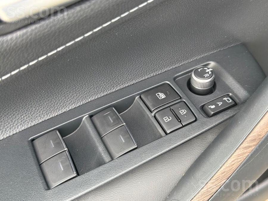 Balts Toyota Corolla 2020 Rīga, ar dzinēja tilpumu 1.80 L un nobraukumu 54 tūkst. km par 25590 €, foto 26 vietnē AUTOMOTO.COM.LV