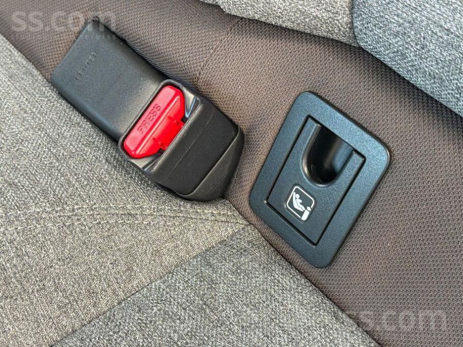 Balts Toyota Corolla 2020 Rīga, ar dzinēja tilpumu 1.80 L un nobraukumu 54 tūkst. km par 25590 €, foto 33 vietnē AUTOMOTO.COM.LV