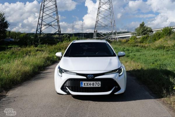 Белый Тойота Королла 2020 в Каунас, объемом двигателя 1.80 л и пробегом 107 тыс. км за 18200 €, фото 5 на AUTOMOTO.COM.LV