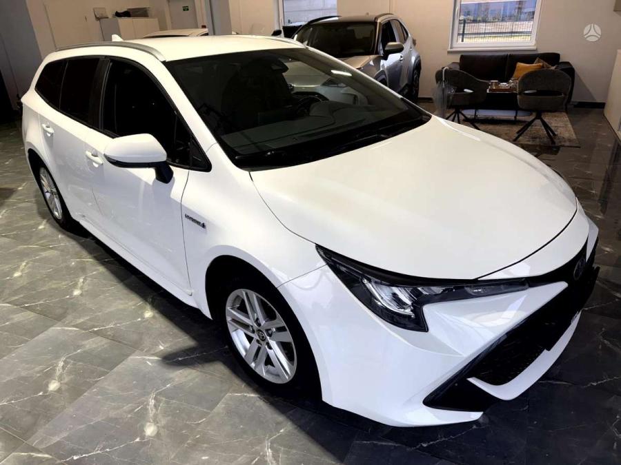 Balts Toyota Corolla 2021 Panevēža, ar dzinēja tilpumu 1.80 L un nobraukumu 141 tūkst. km par 14900 €, foto 6 vietnē AUTOMOTO.COM.LV