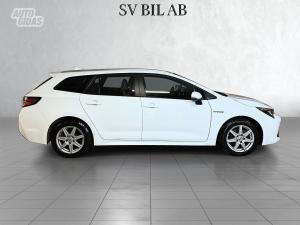 Balts Toyota Corolla 2021 Kauņa, ar dzinēja tilpumu 0.00 L un nobraukumu 42 tūkst. km par 24884 €, foto 4 vietnē AUTOMOTO.COM.LV