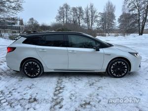 Balts Toyota Corolla 2021 Tallina, ar dzinēja tilpumu 1.80 L un nobraukumu 52 tūkst. km par 21500 €, foto 5 vietnē AUTOMOTO.COM.LV