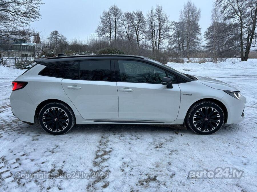 Balts Toyota Corolla 2021 Tallina, ar dzinēja tilpumu 1.80 L un nobraukumu 52 tūkst. km par 21500 €, foto 5 vietnē AUTOMOTO.COM.LV